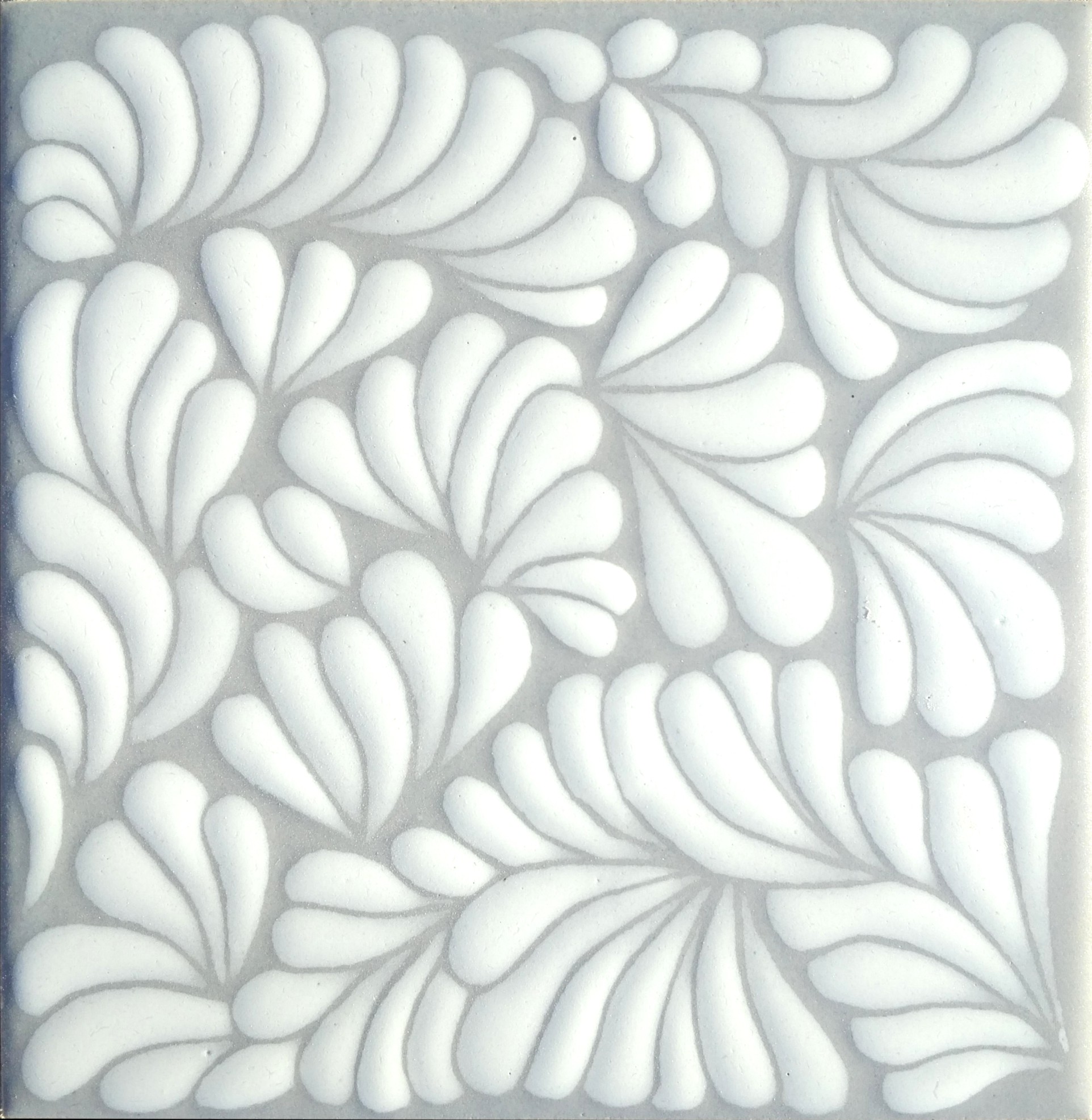 Plumeada Nevada Porcelain - Traditional Artisan Tiles - Latin Accents